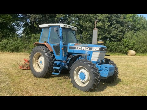 FORD 8210 TRACTOR WALK AROUND AND DRIVE - YouTube