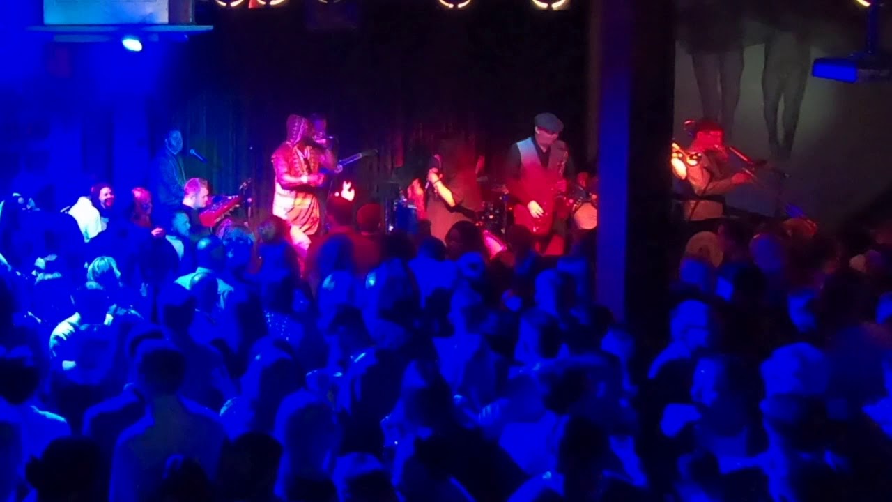 Detroit Soul Collective - Waterfalls - YouTube