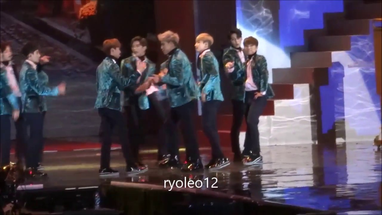 [FanCam] 20161202 Seventeen - Boom Boom MAMA 2016 HK - YouTube