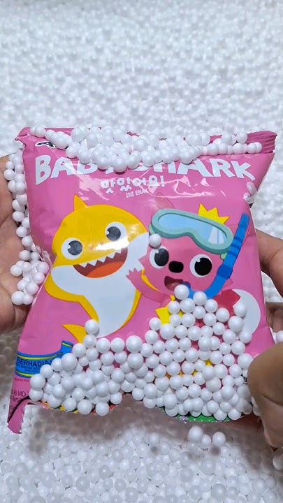 hunting jajan baby shark dalam butiran styrofoam #shorts #huntingjajan #jajanan - YouTube