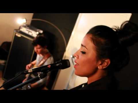 Khansa Batma الخنساء بطمة - Yek Not - YouTube