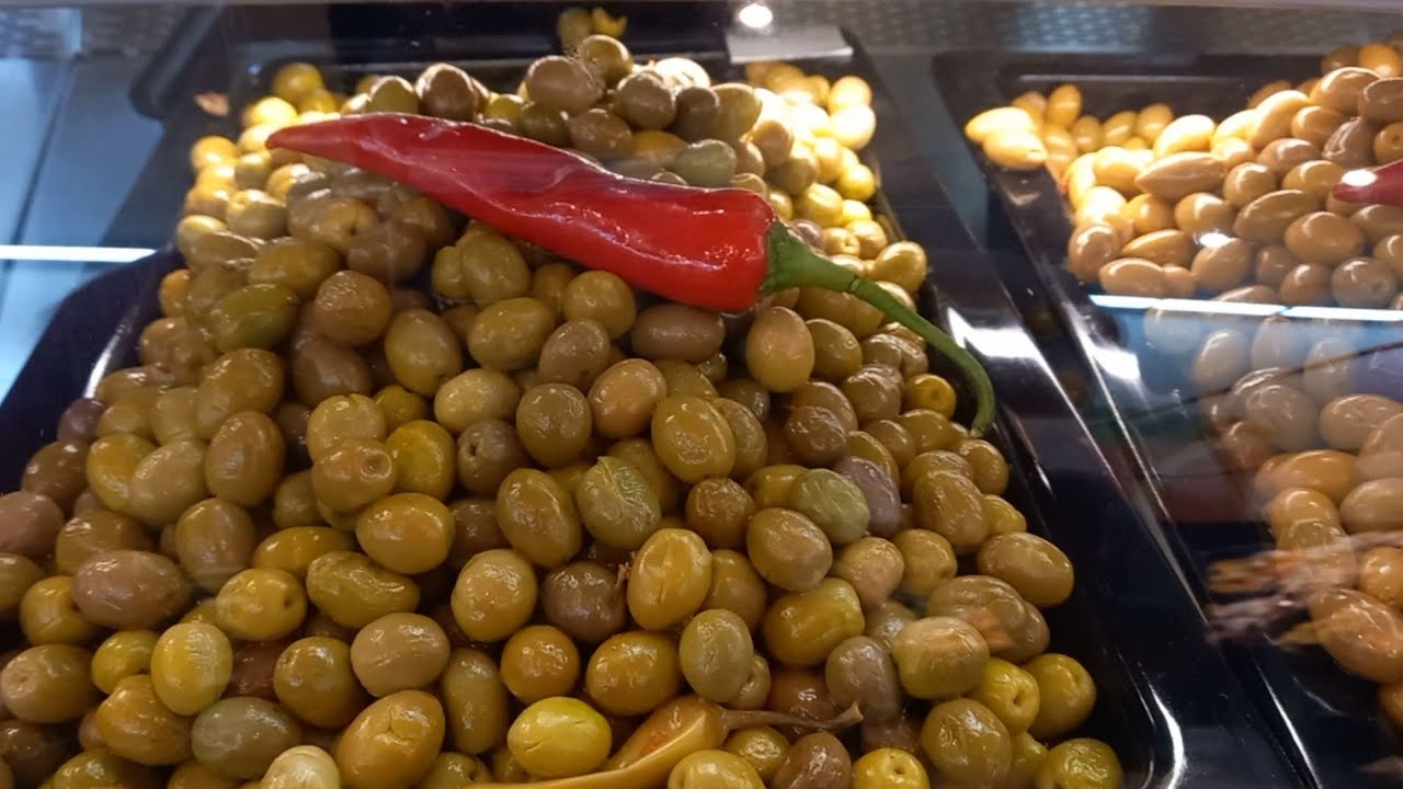 জয়তুন ফলের দাম কেমন সৌদি আরবে | jaitun fruit In Saudi Arabia - YouTube