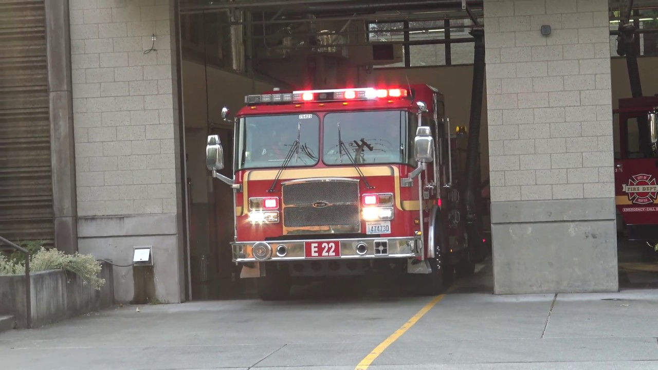 Seattle Fire Department - Engine 22 Responding - YouTube