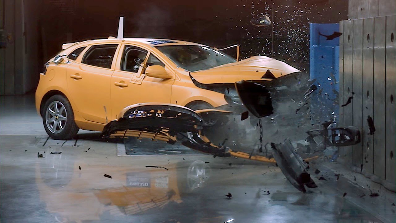 CRASH TEST 2014 Volvo V40 - YouTube