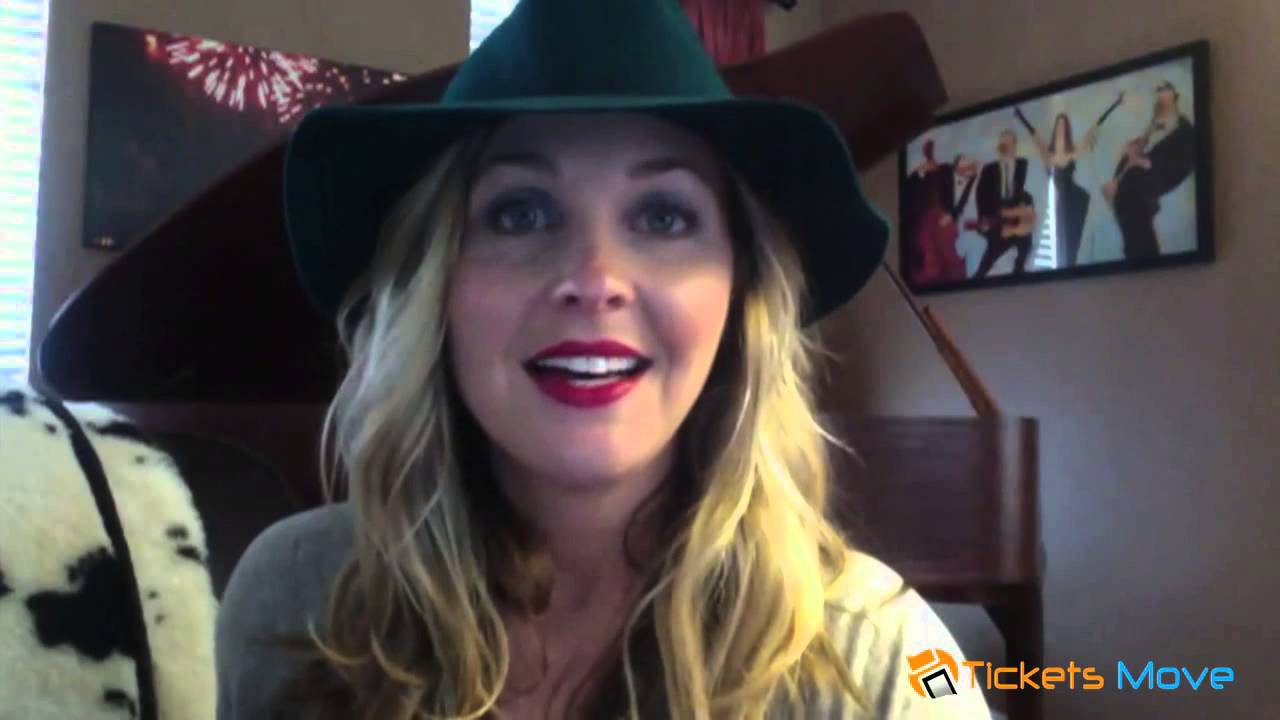 TicketsMove interview with gorgeous Sunny Sweeney - YouTube
