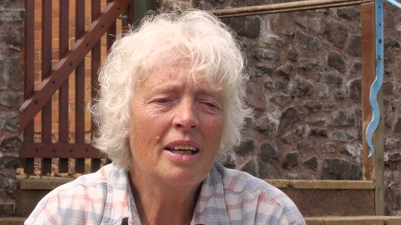 Terri Gable - local artist - YouTube