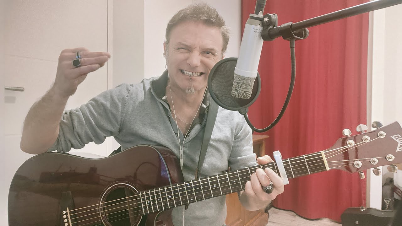 Jos - Tainted love (Gloria Jones, Ruth Swann,Soft Cell cover) - YouTube