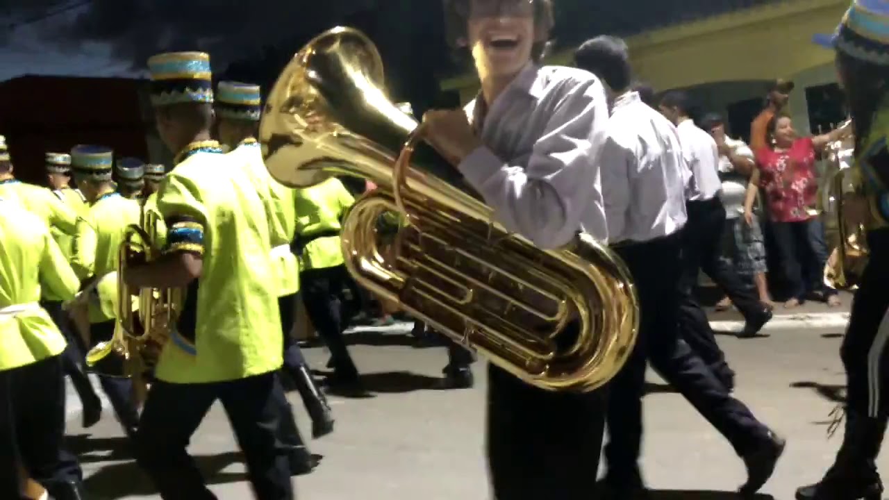 Fanfarra - YouTube