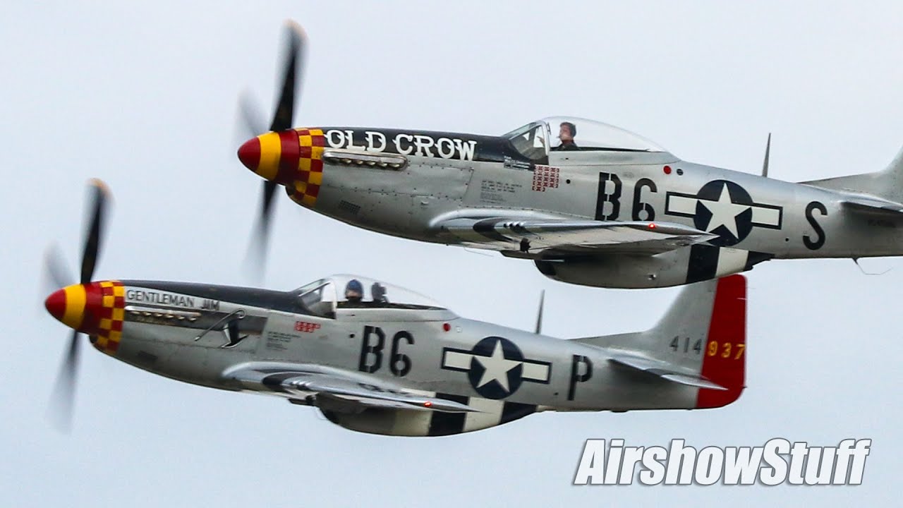 B-17 and P-51 Formation and Low Flybys - Thunder Over Michigan 2021 ...