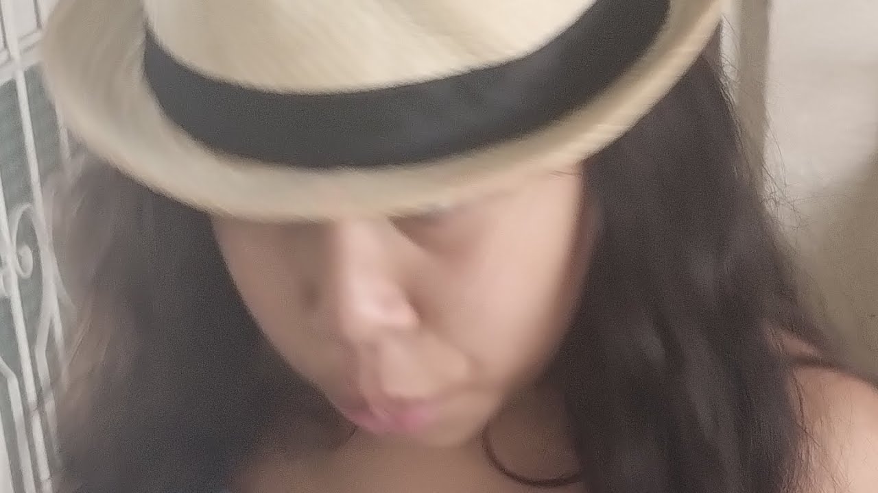 menina doida - YouTube