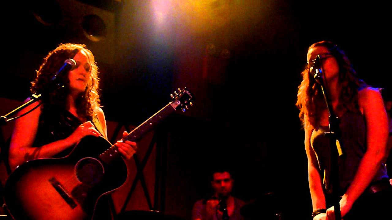 Allie Moss & Ingrid Michaelson - Something to Hold On To - YouTube