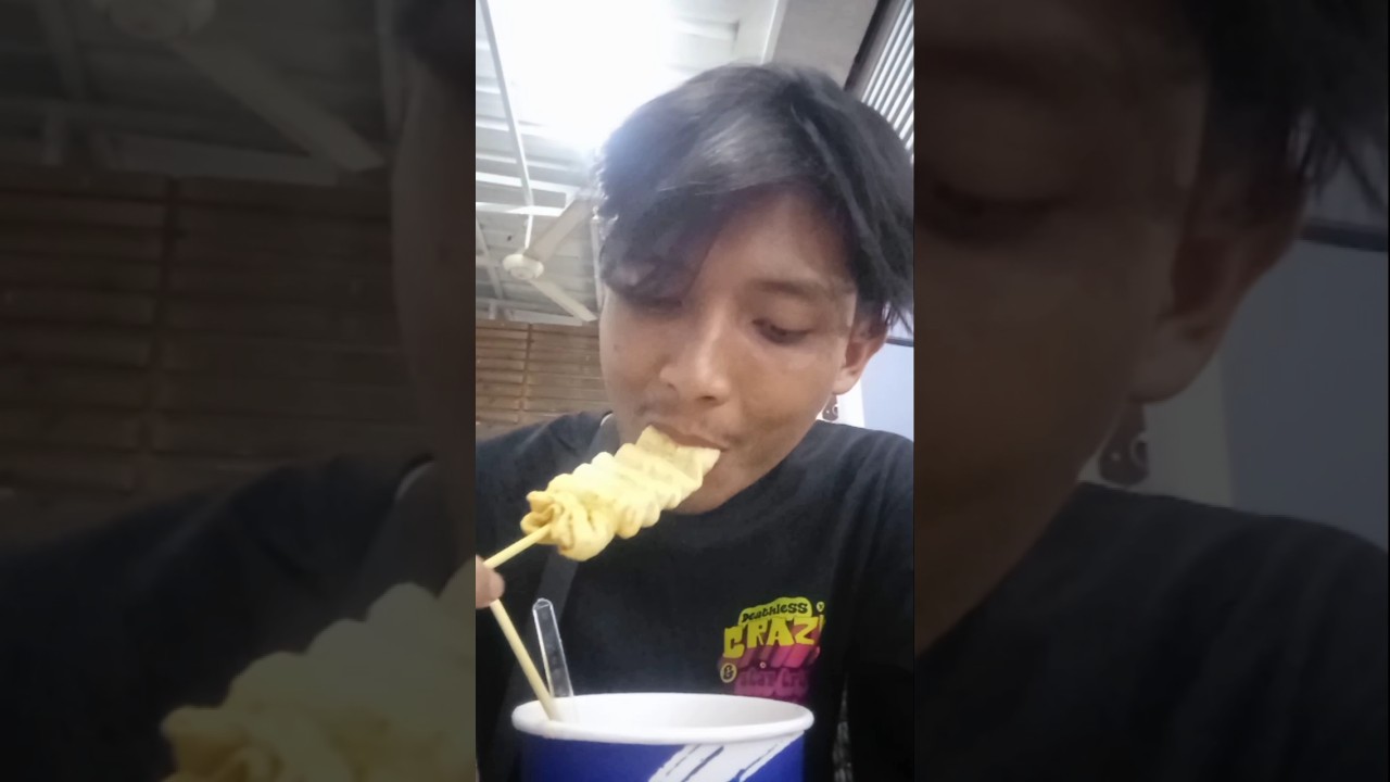 "nyobain makan Odeng sama suki - suki Lawson " kritik dan saran coment ...