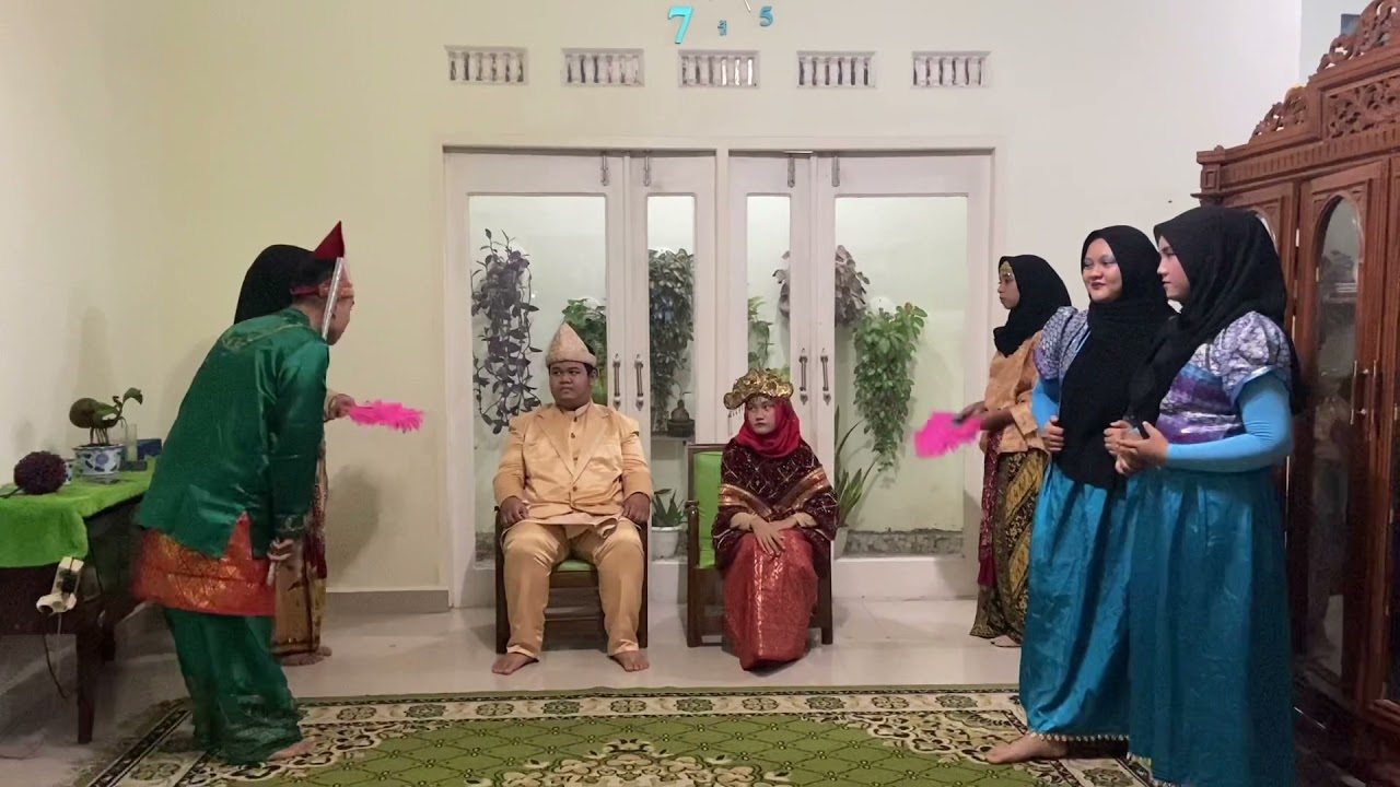 Pertunjukan tetaer dulmuluk palembang - YouTube