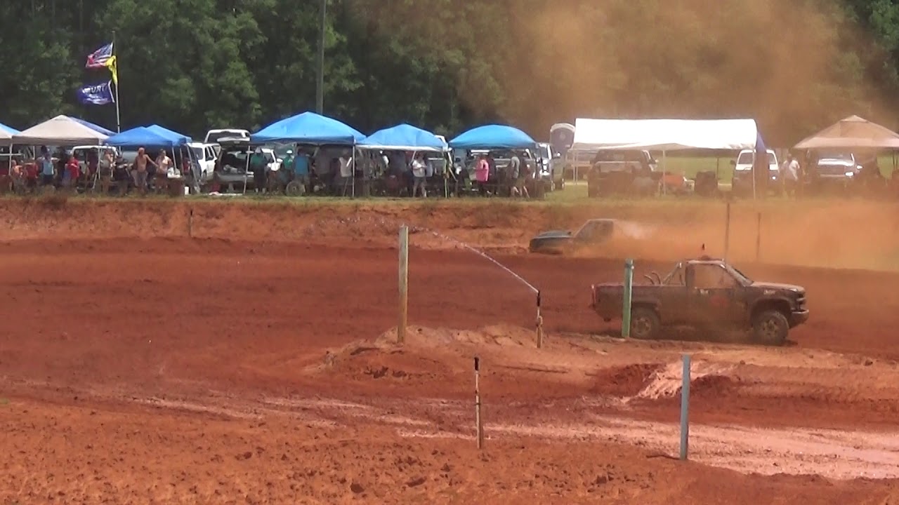 The Red Hog & Lil Hellion - YouTube