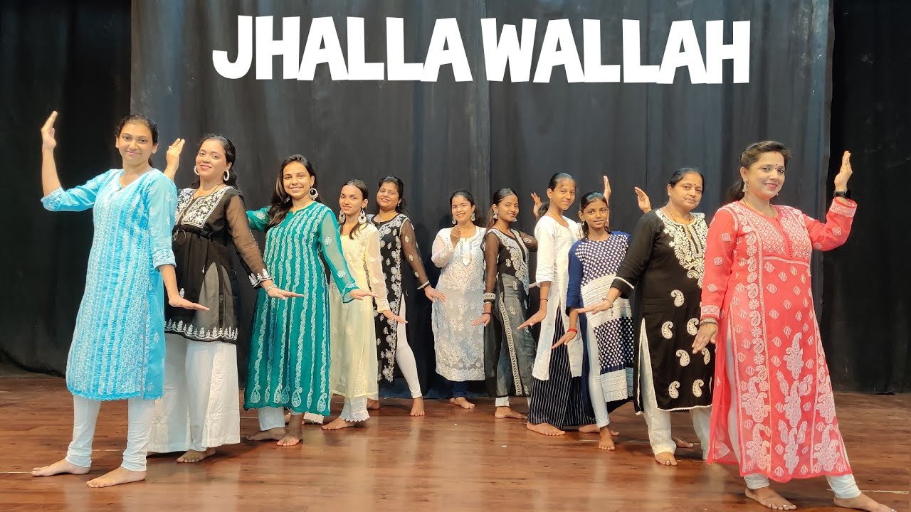 Jhalla Wallah - YouTube