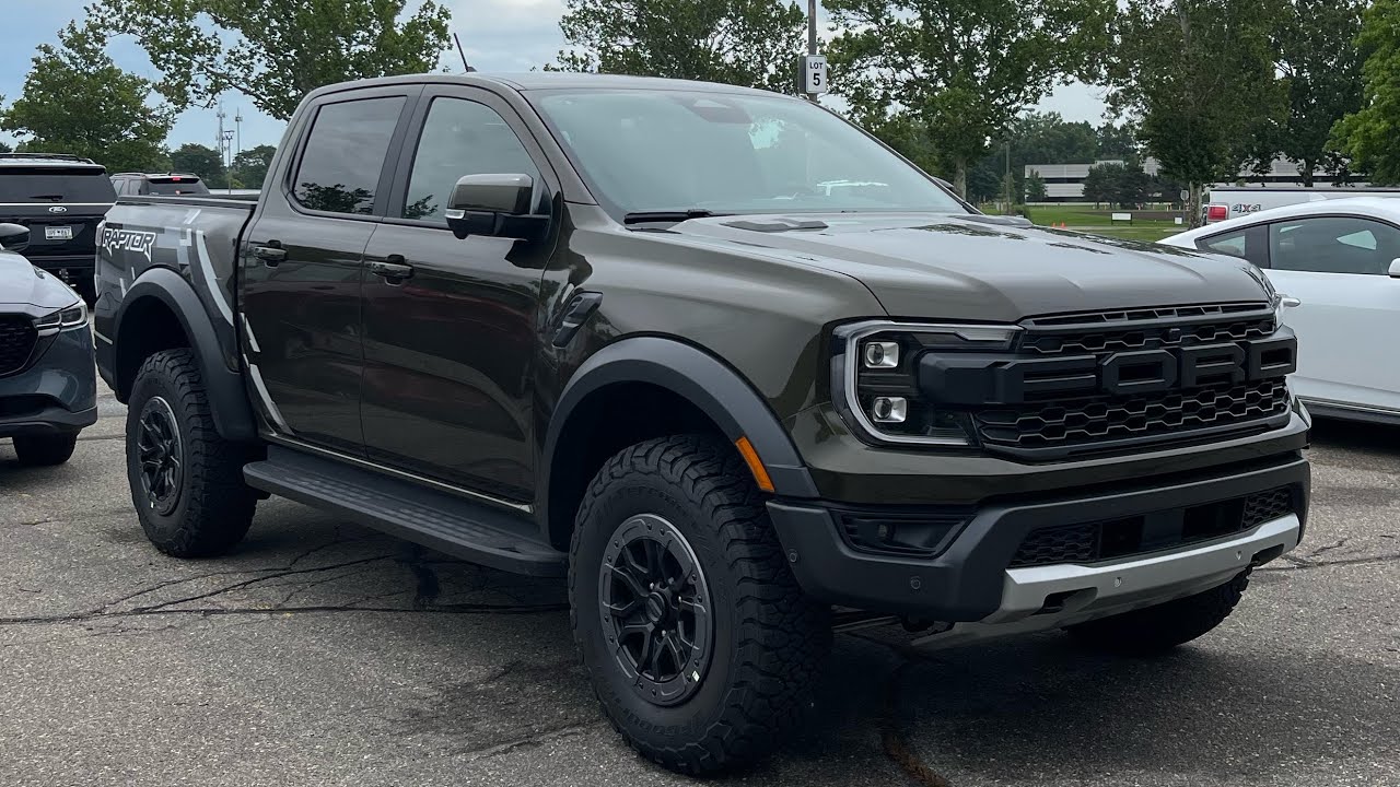 2024 FORD RANGER RAPTOR SPOTTED IN THE WILD FIRST LOOK!!! - YouTube