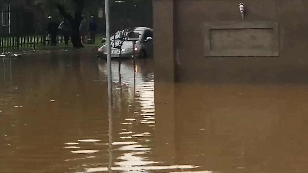 [MUST WATCH] FLASH FLOOD IN RANDHART ALBERTON 02/03/2017 - YouTube