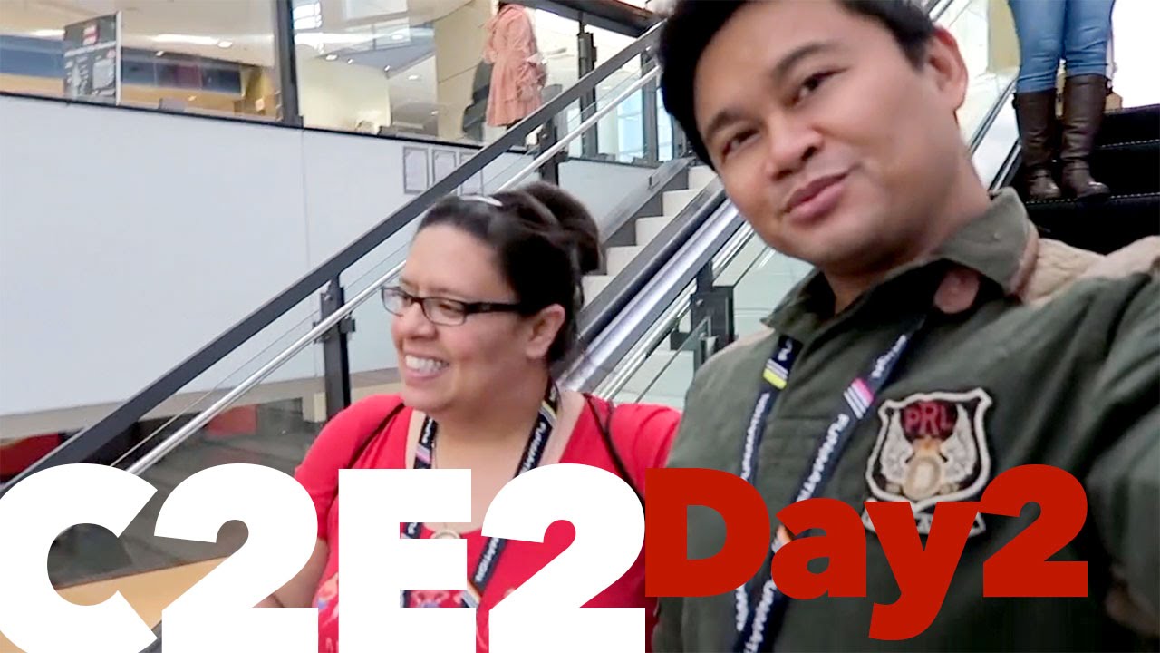 C2E2 | Comic Con | Comic Con Artist Alley | VLOG | Episode 2 - YouTube