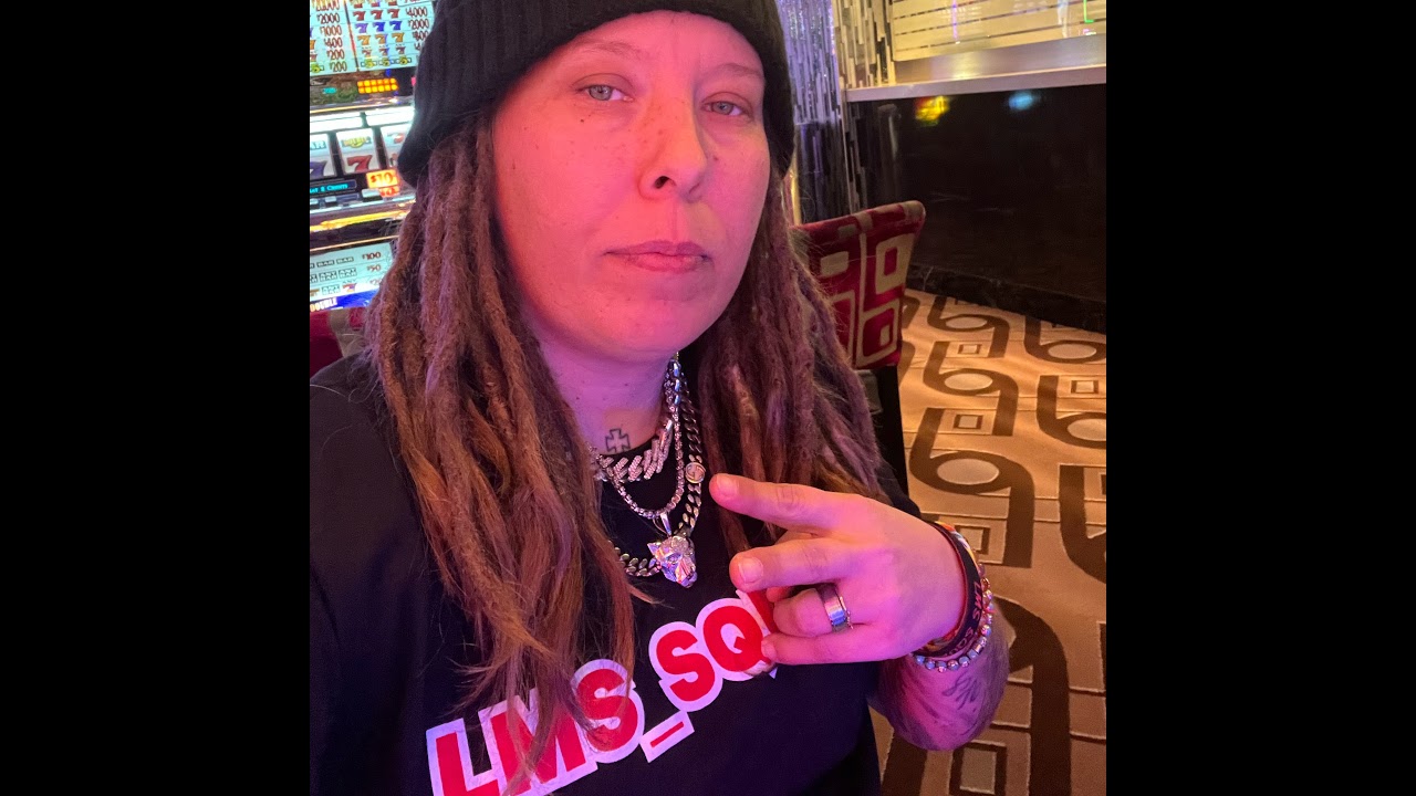 Laura Miles Slots Live Stream - YouTube