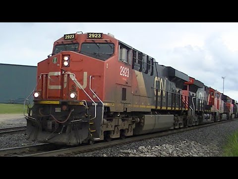 CN 2923 CN 3073 CN 3025 CN 3856 Northbound Manifest 06-25-2023 - YouTube