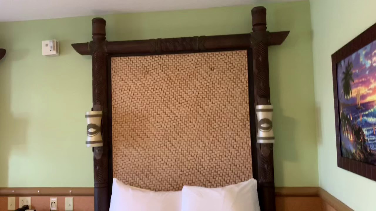 Polynesian Club level Hawaii long house and room tour - YouTube