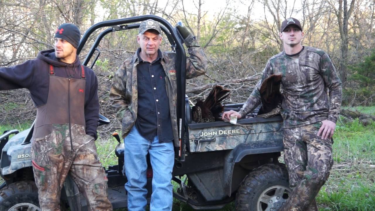 Iowa Turkey Hunting-Father Son DOUBLE - YouTube