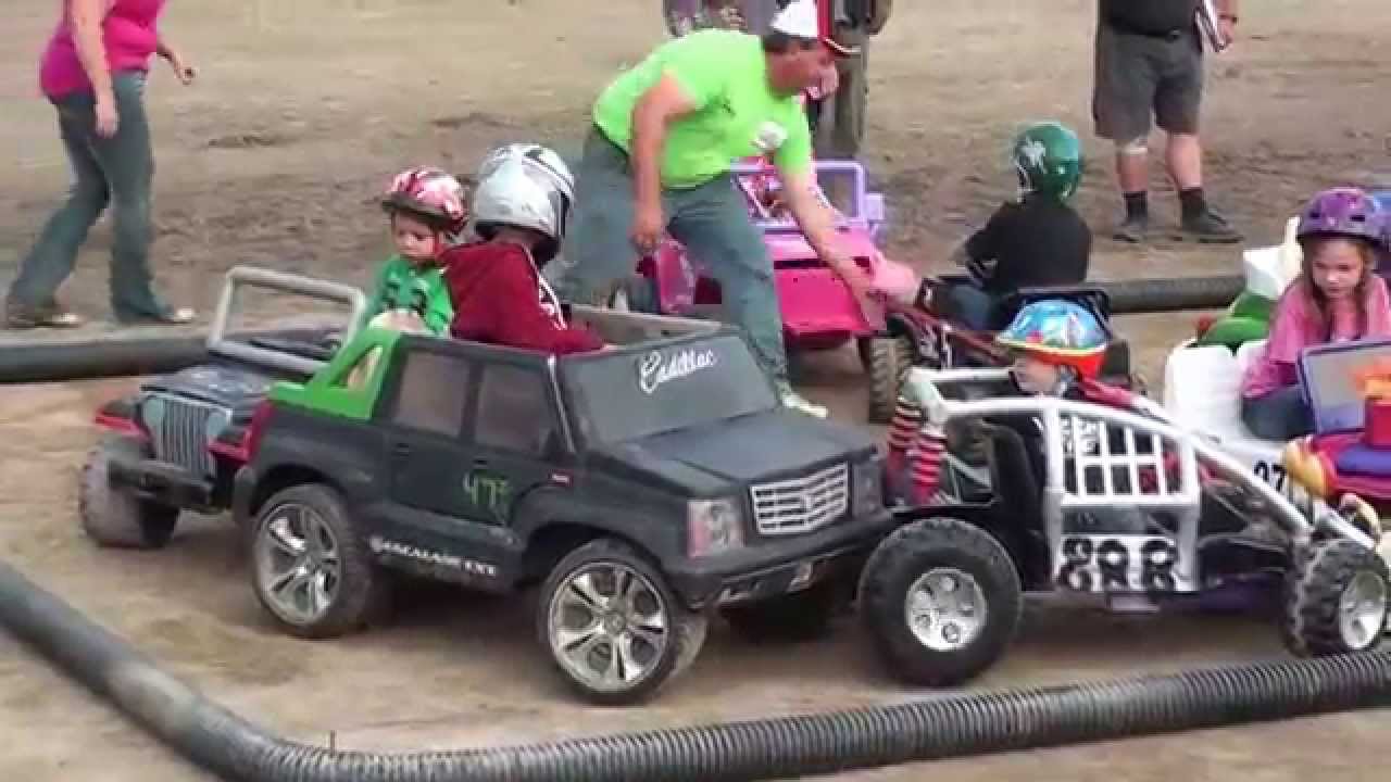 Smithville Fall fair 2014 Power wheels demo derby. - YouTube