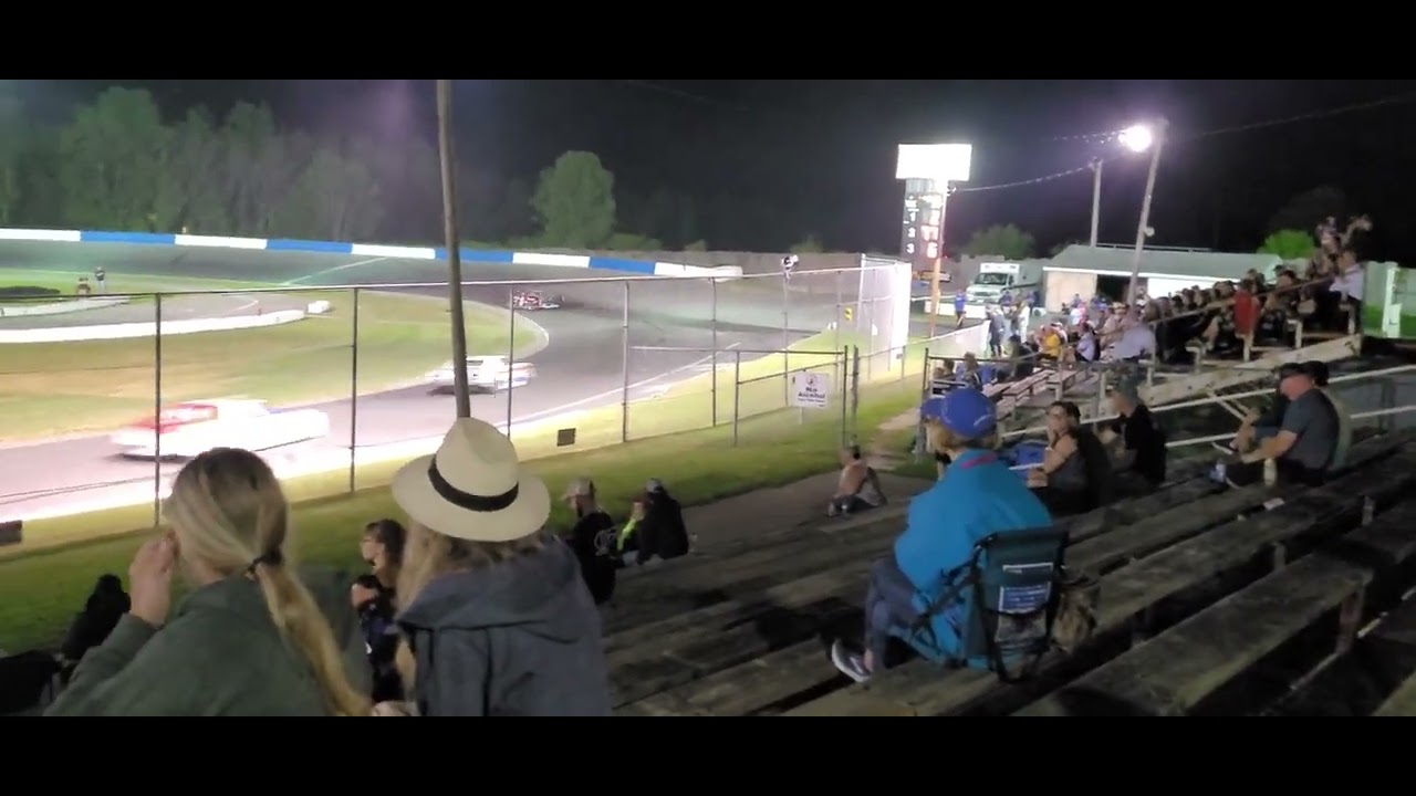 jrs oscaar hot rod feature August 3 Peterborough Speedway - YouTube