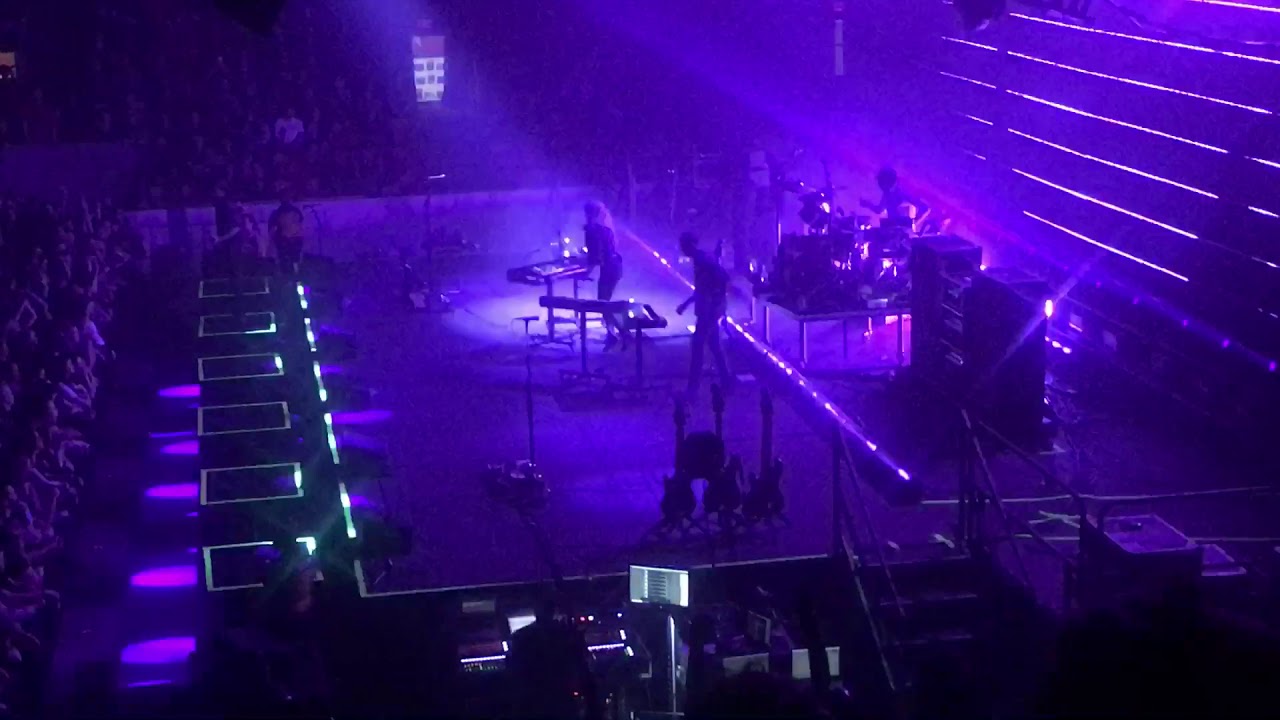 Metric - Cascades - Calgary April 20, 2019 - YouTube