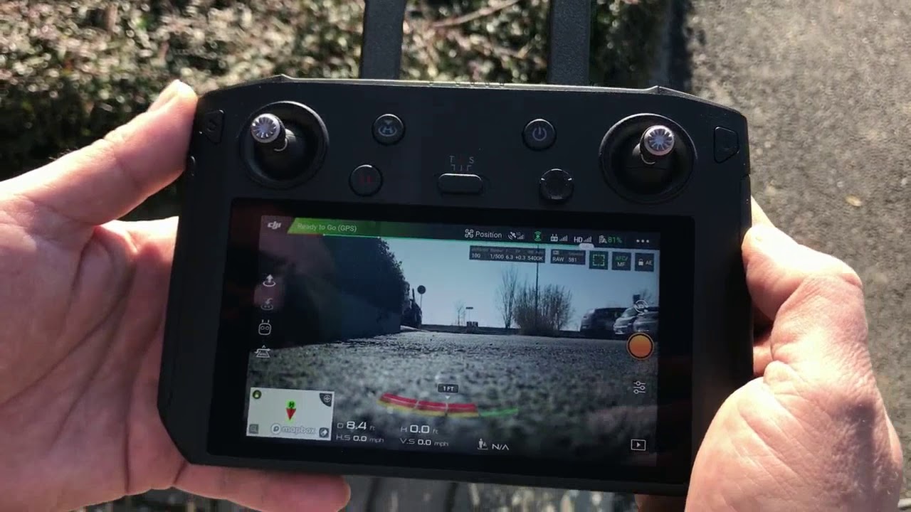 Abbiamo provato lo Smart Controller DJI - YouTube