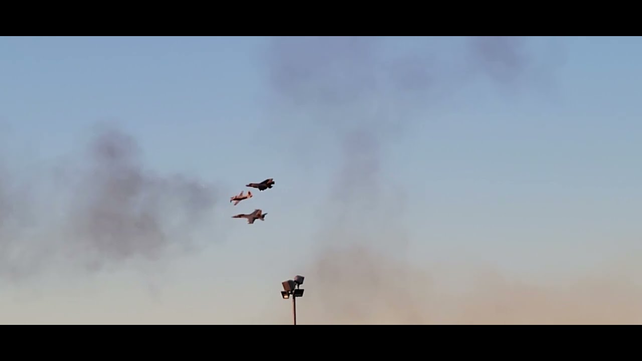 U.S. Navy Legacy Flight EAA AirVenture Oshkosh, WI 7-30-22 - YouTube