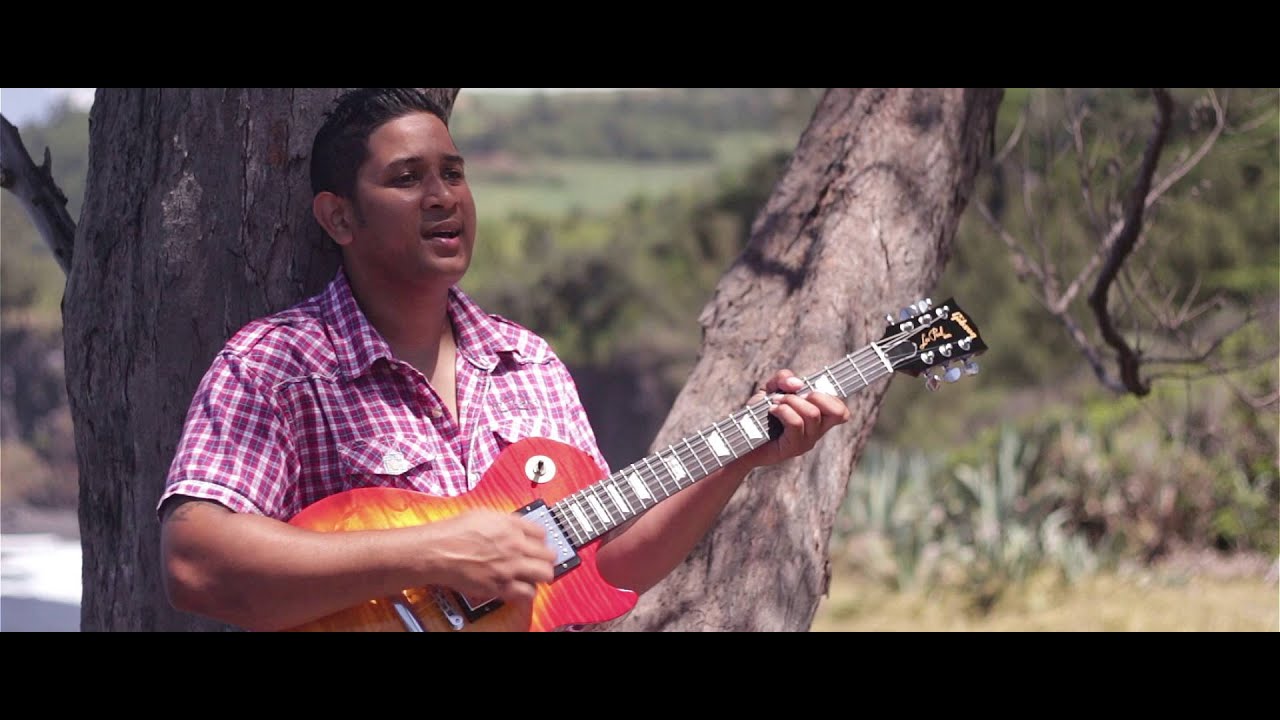 "CLIP OFFICIEL" IVAN - YouTube