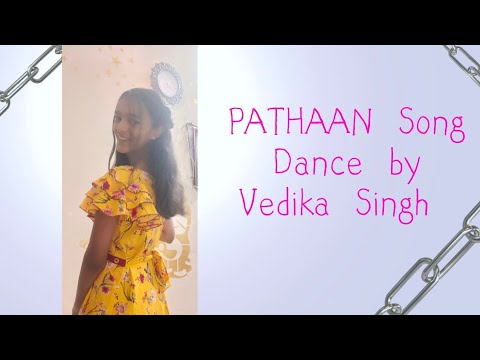 Pathan Song Dance cover by Vedika Singh in a wedding#dance #Vedika and ...