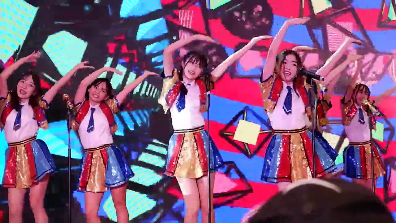 [Fancam] Heavy Rotation - SGO48 ( Janie Focus) @ 15/09/2018 Aeon Mall ...