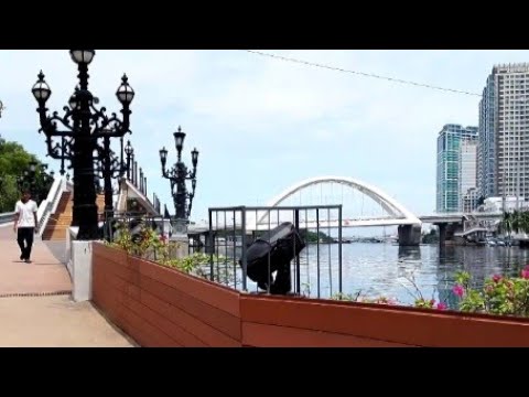 JONES BRIDGE ESPLANADE #binondomanila #travel - YouTube