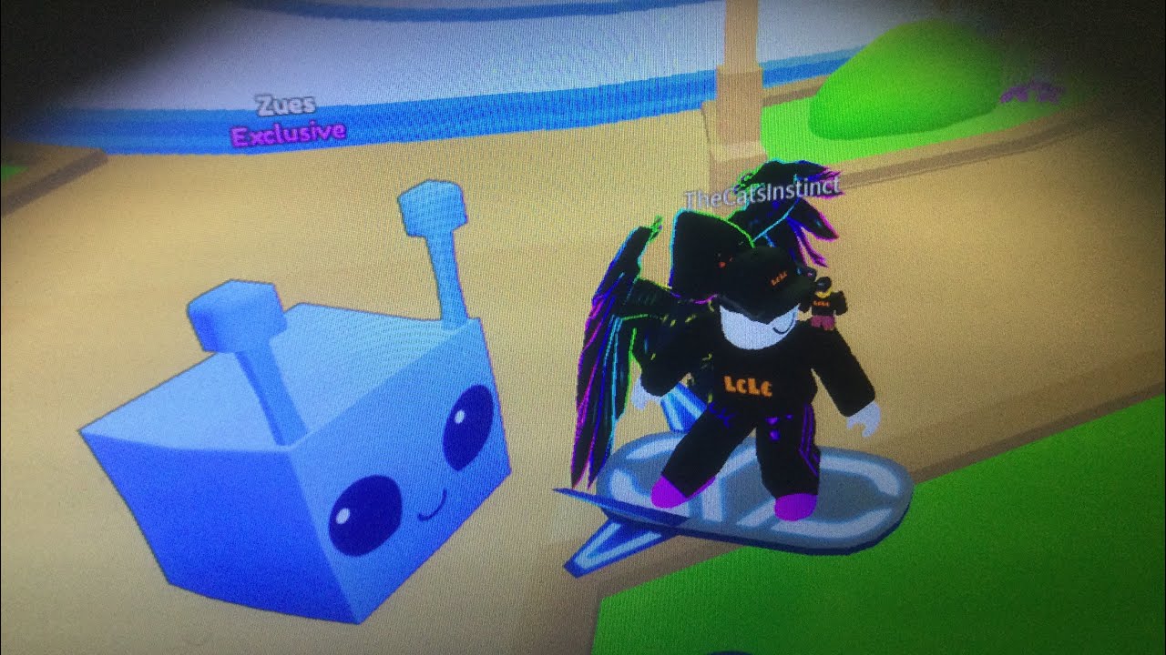 Huge Gleebo The Alien!?!? - YouTube