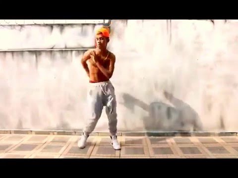 pessoa normal dançando funk x eu dançando funk