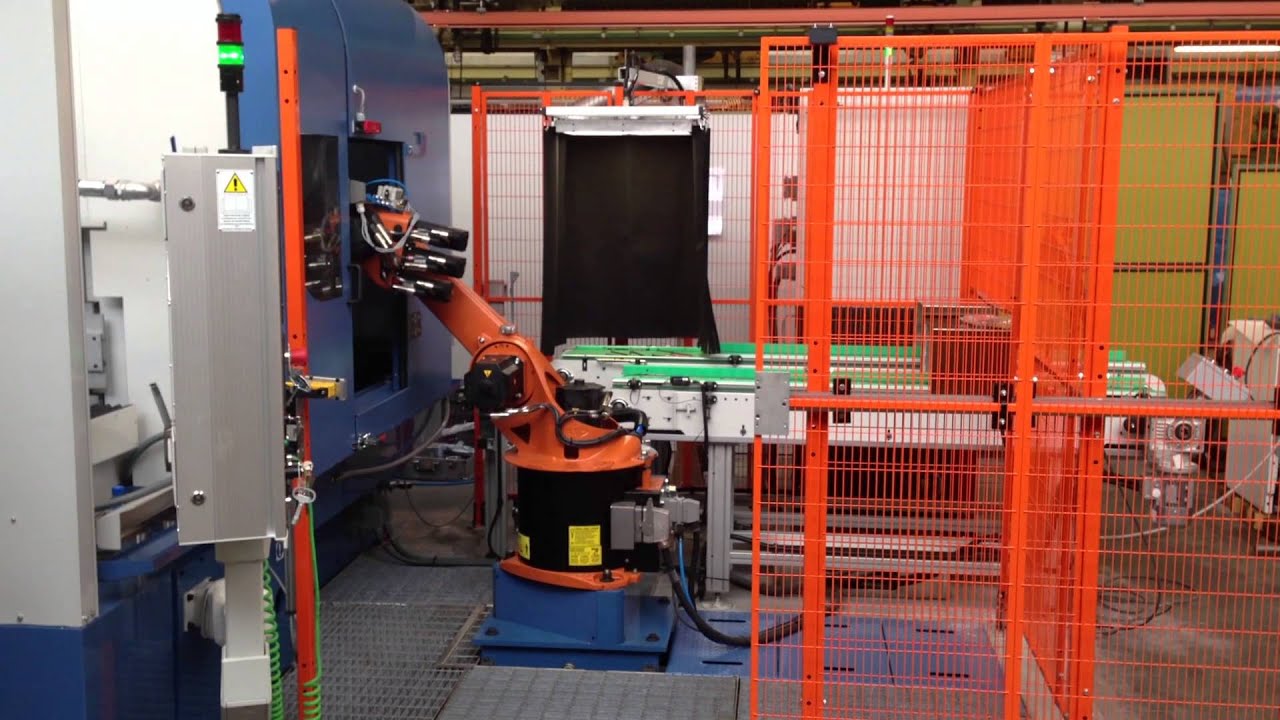 Precision Robotica Ghiringhelli grinding load with Kuka Robot - YouTube