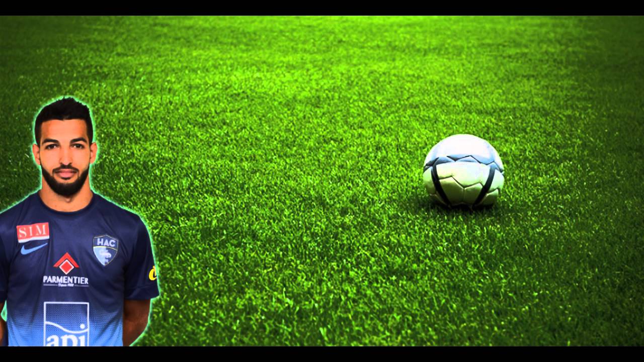 Issam Chebake (Havre AC) latéral droit dans l'équipe type de L2 à mi ...