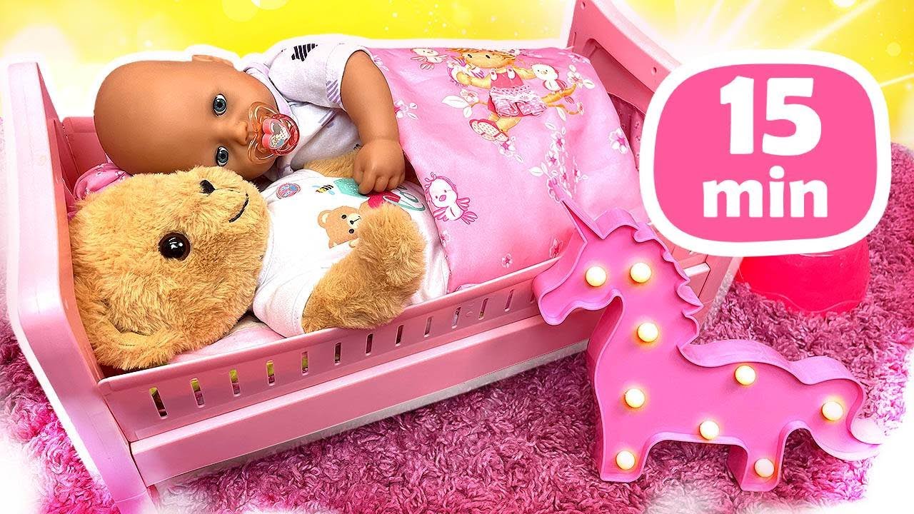 Quale giocattolo preferisce la bambola Annabelle? 🧸 Video per bambini e ...