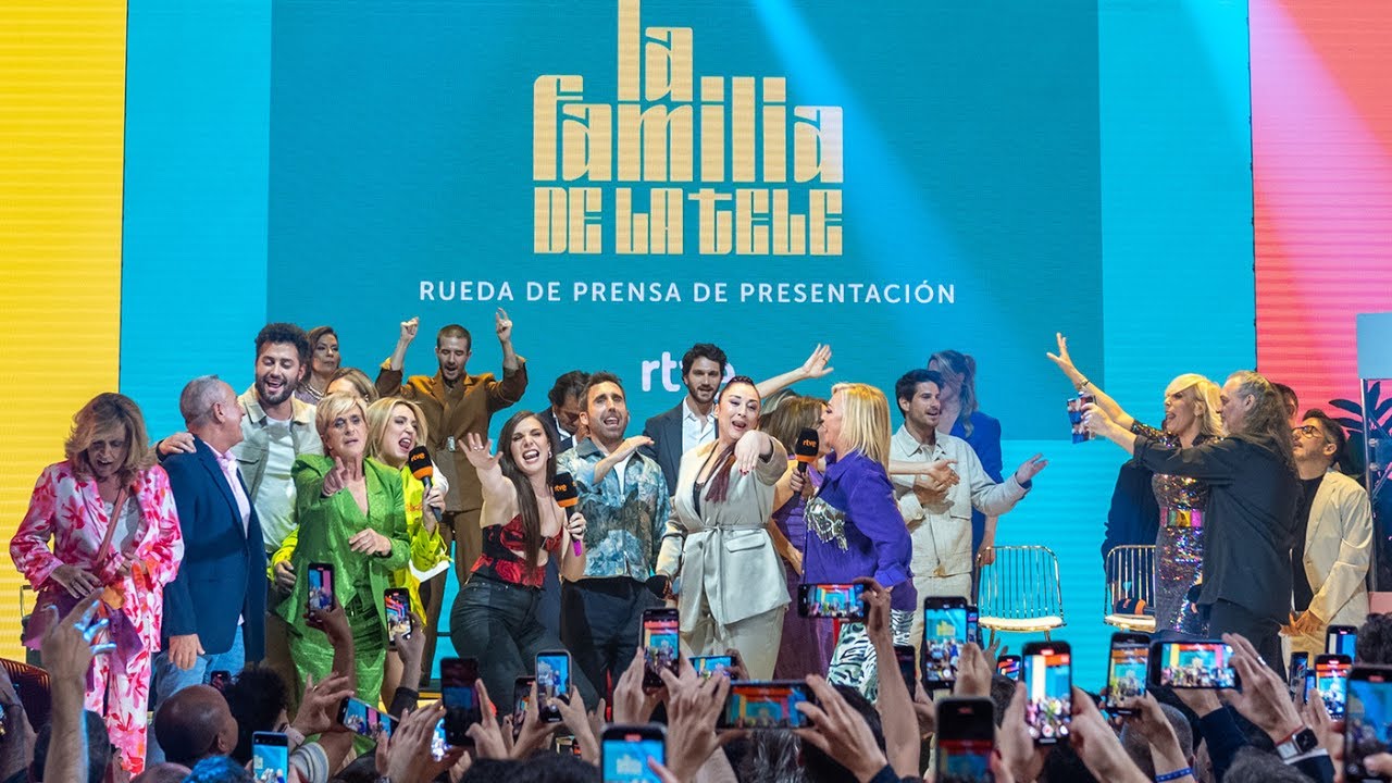 Presentación del programa "La familia de la tele" - YouTube