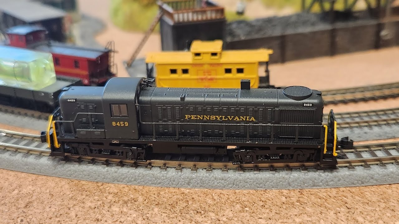 AZL 63308-1 PRR Alco RS-3 Diesel Locomotive 8459 Test Run at z.scale ...