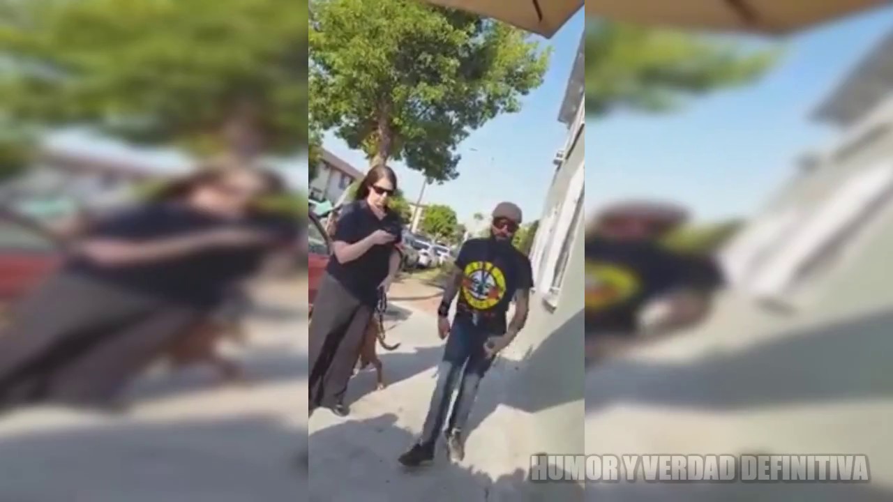 Argentino racista tira carro de elotes a un Mexicano - YouTube