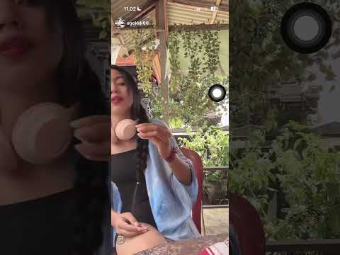 Cewek Bali Celana strit hitam mengkilap/ celana short ketat hitam mengkilap 