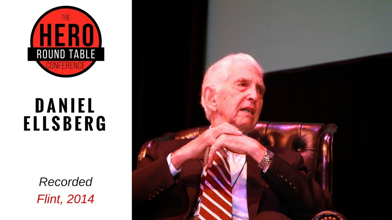 Daniel Ellsberg: The Heroism of Whistleblowers - YouTube