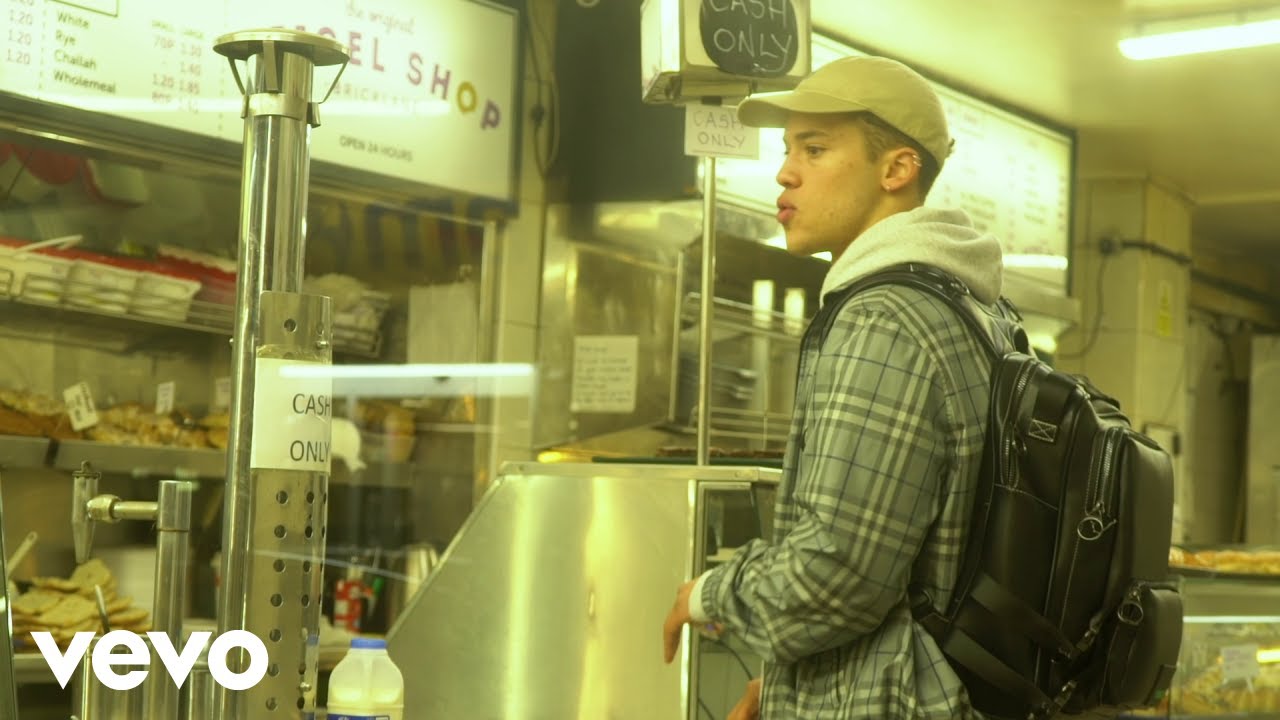 Louis III - Walk You Home (Official Video) - YouTube