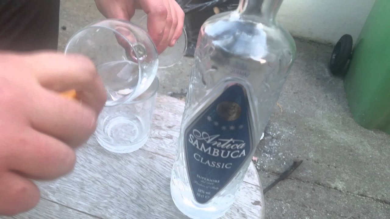 Kaip gerti sambuka?how to drink sambuca. - YouTube