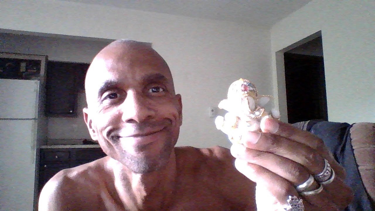 AWAKENED TEACHER WITH SUPERNATURAL SYNCRETISM FOR UNITY - YouTube