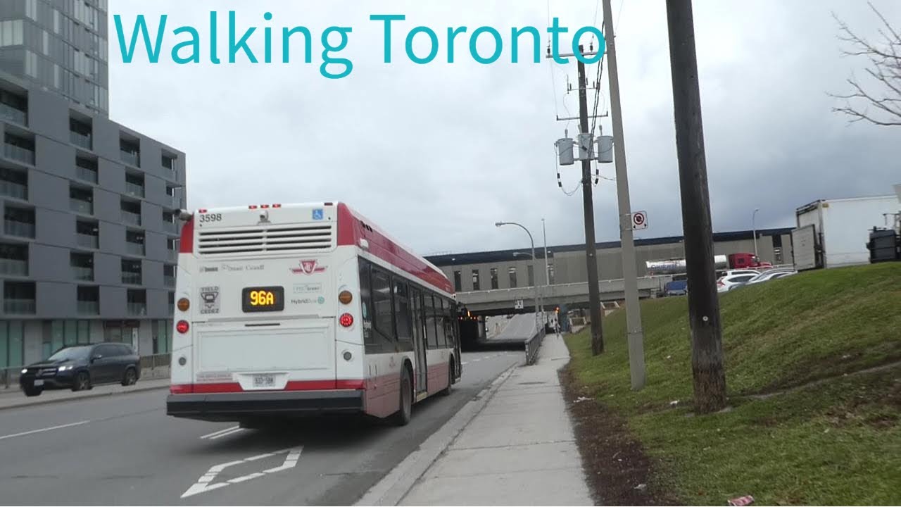 Walking Wilson Avenue in North York Toronto 1/5/2023 - YouTube