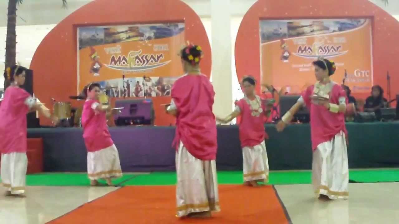 Tari Padduppa (Traditional Dance of Bugis - Makassar) - YouTube